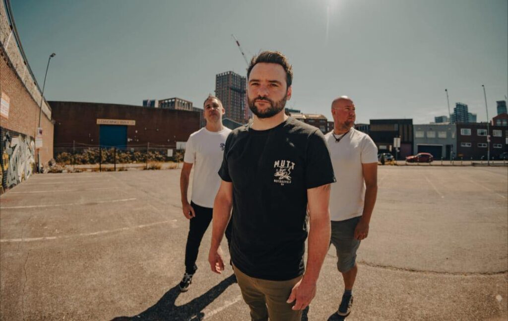 UK Punk Rock Trio TEMPLETON PEK Announce Explosive New Album Savages ...